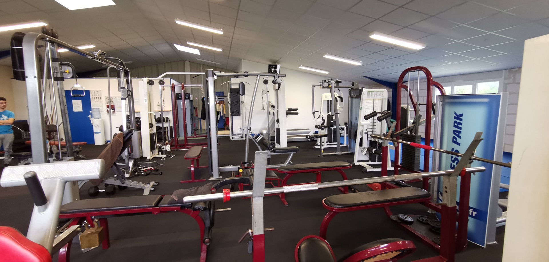 Photos de la salle et des machines